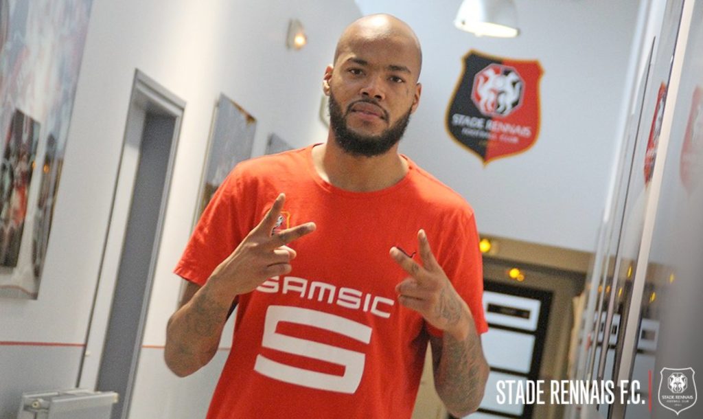 Raïs M'Bolhi : "L'Algérie m'a tout donné