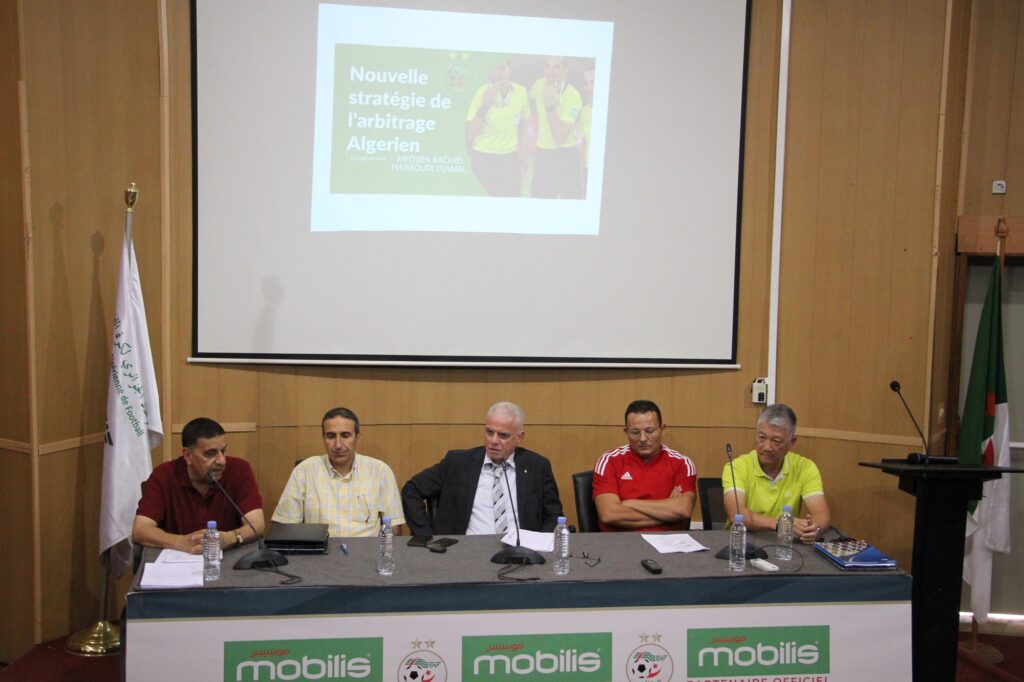 CFA: Ça ne va déjà pas