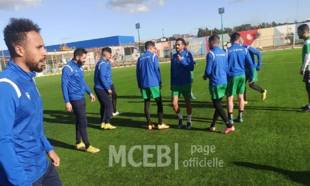 Ligue 1 : le MC El Bayadh en stage à Alger