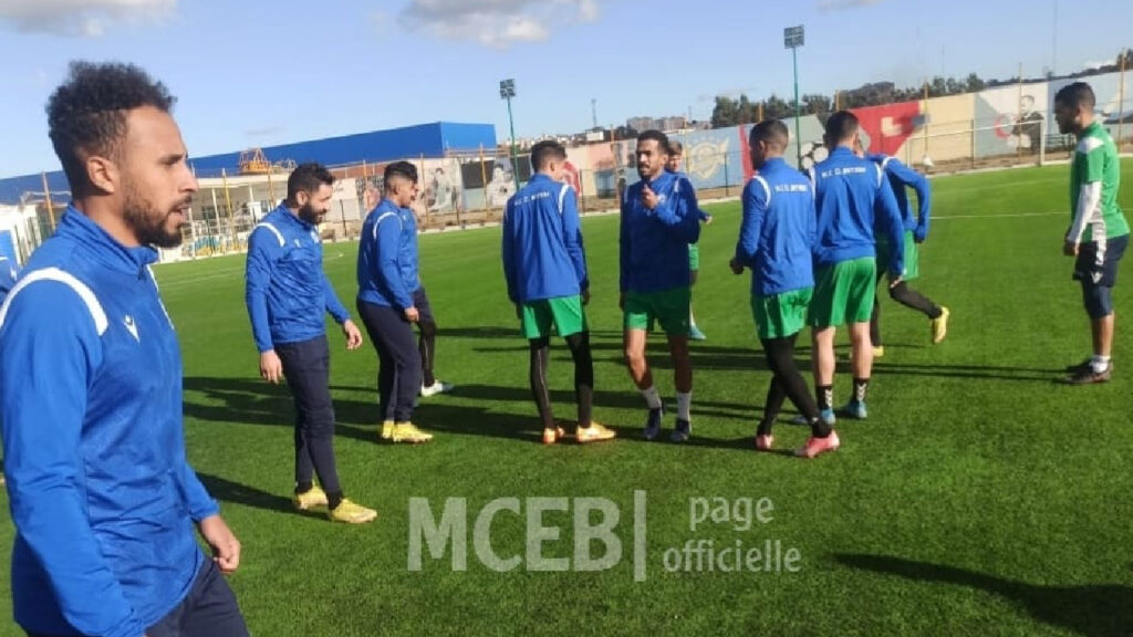 Ligue 1 : le MC El Bayadh en stage à Alger