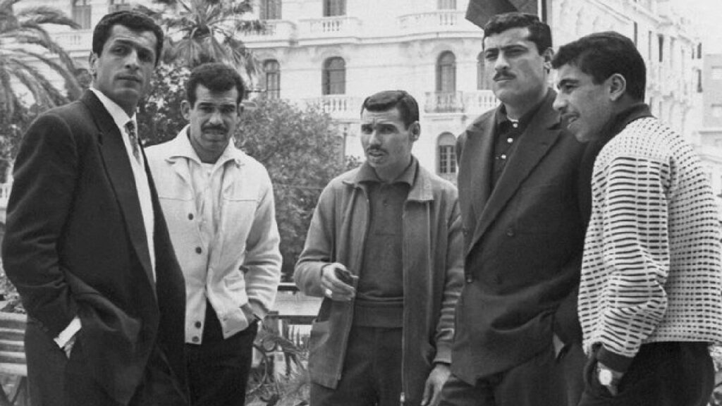 65e anniversaire de l'équipe du FLN : Des footballeurs au service de la ...