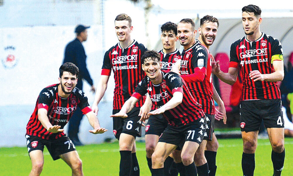 USMA-ASEC (2-0) : le club algérien en finale de la CAF CC