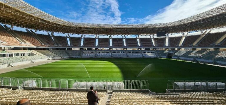 Infrastructures : les stades de Douera et Tizi Ouzou bientôt livrés