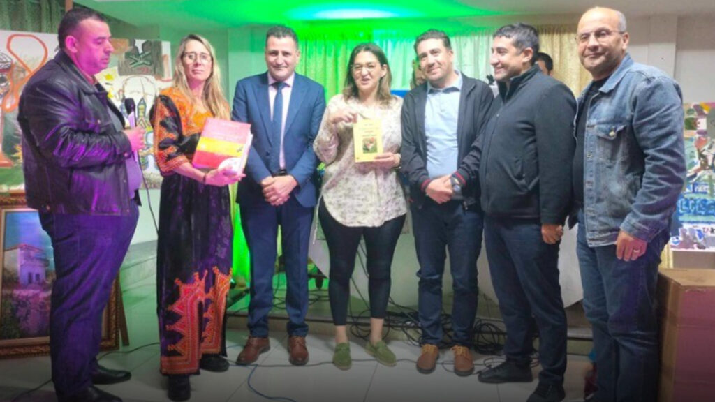 Après la Casbah, Fayza Lamari fait sensation à Bejaïa